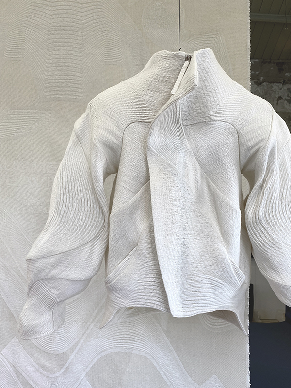 Crafting Magic with Augmented Weaving - MAGIC FABRIC